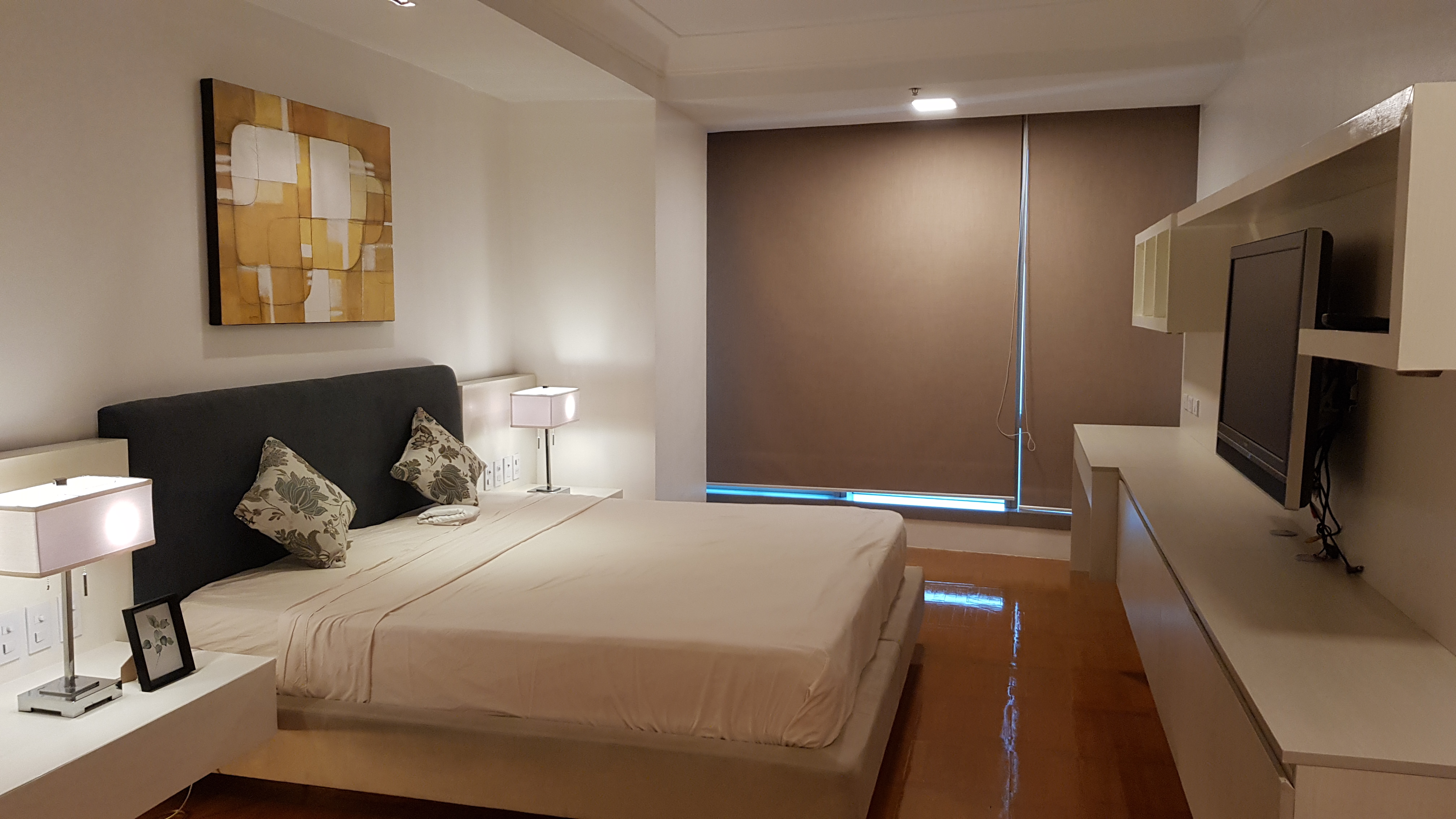 One McKinley Place Condo For Rent in BGC (Bonifacio Global City)