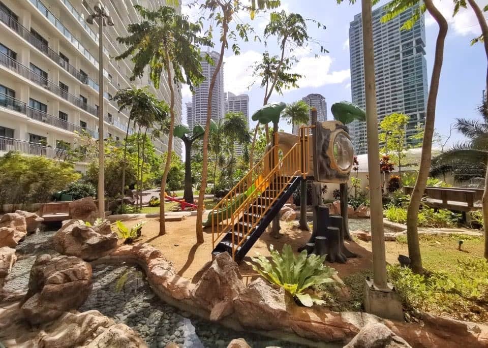 Fully-furnished High-end Condo Featured, For Sale in Mandaluyong