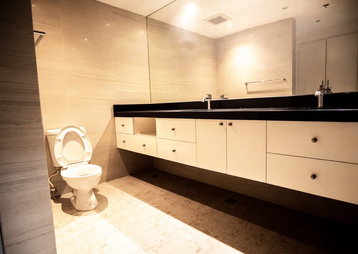 One McKinley Place, Furnished Condo Featured, For Rent in BGC ...