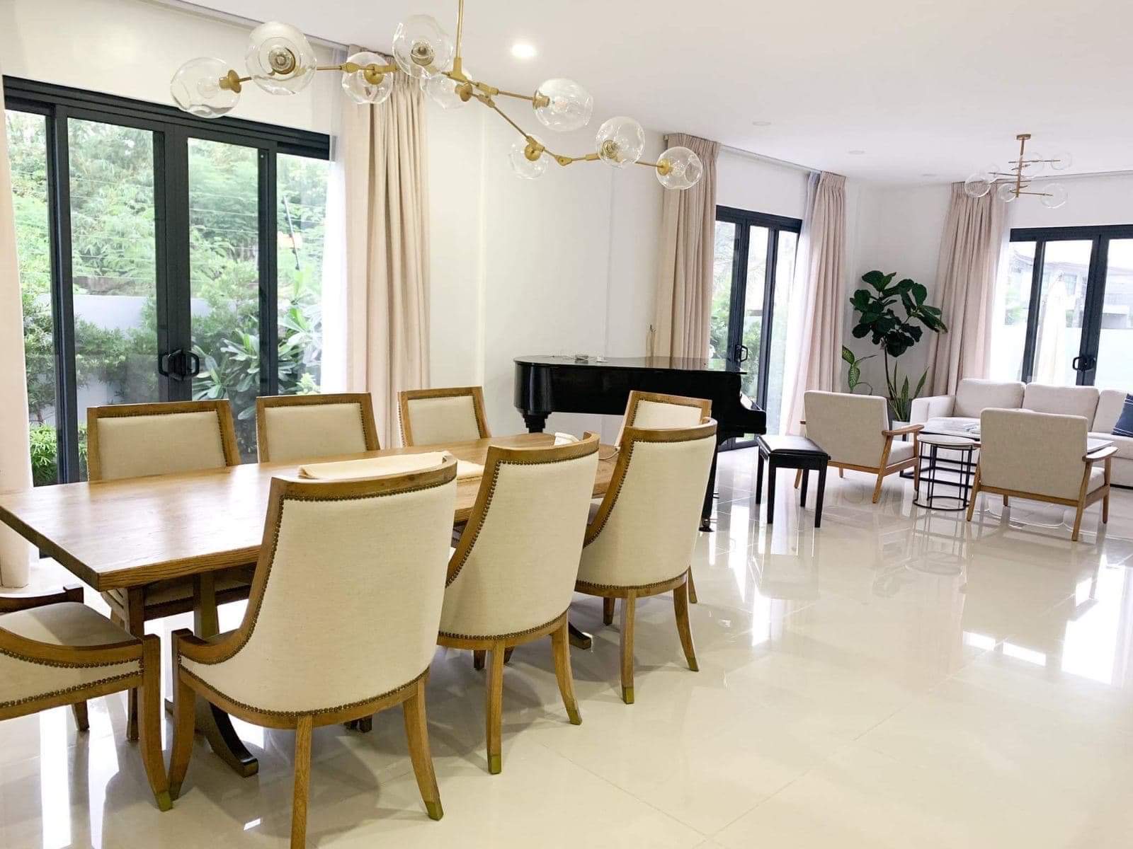 Merville Subdivision, Contemporary House House Sold in Merville Subdivision